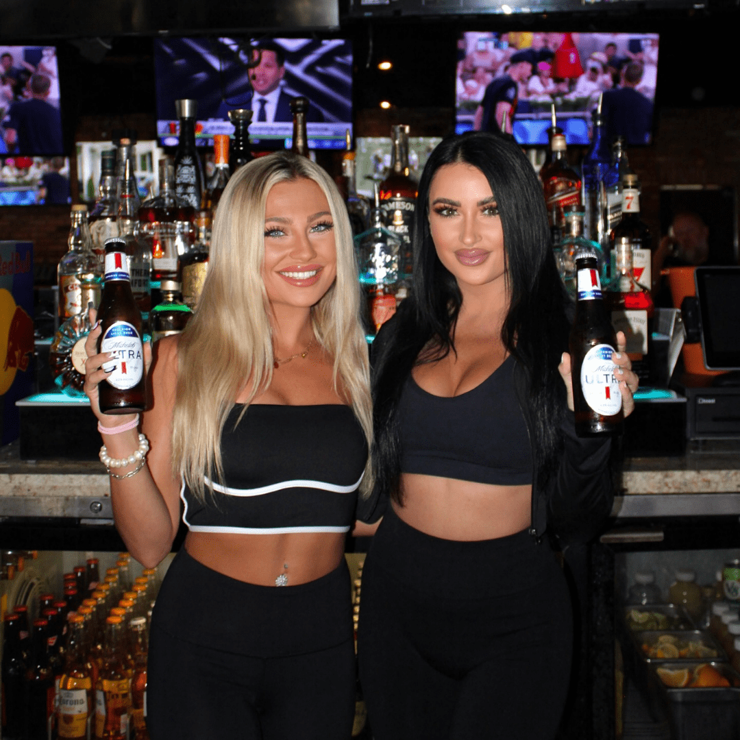 Hijinks Sports Bar - Royal Palm Place